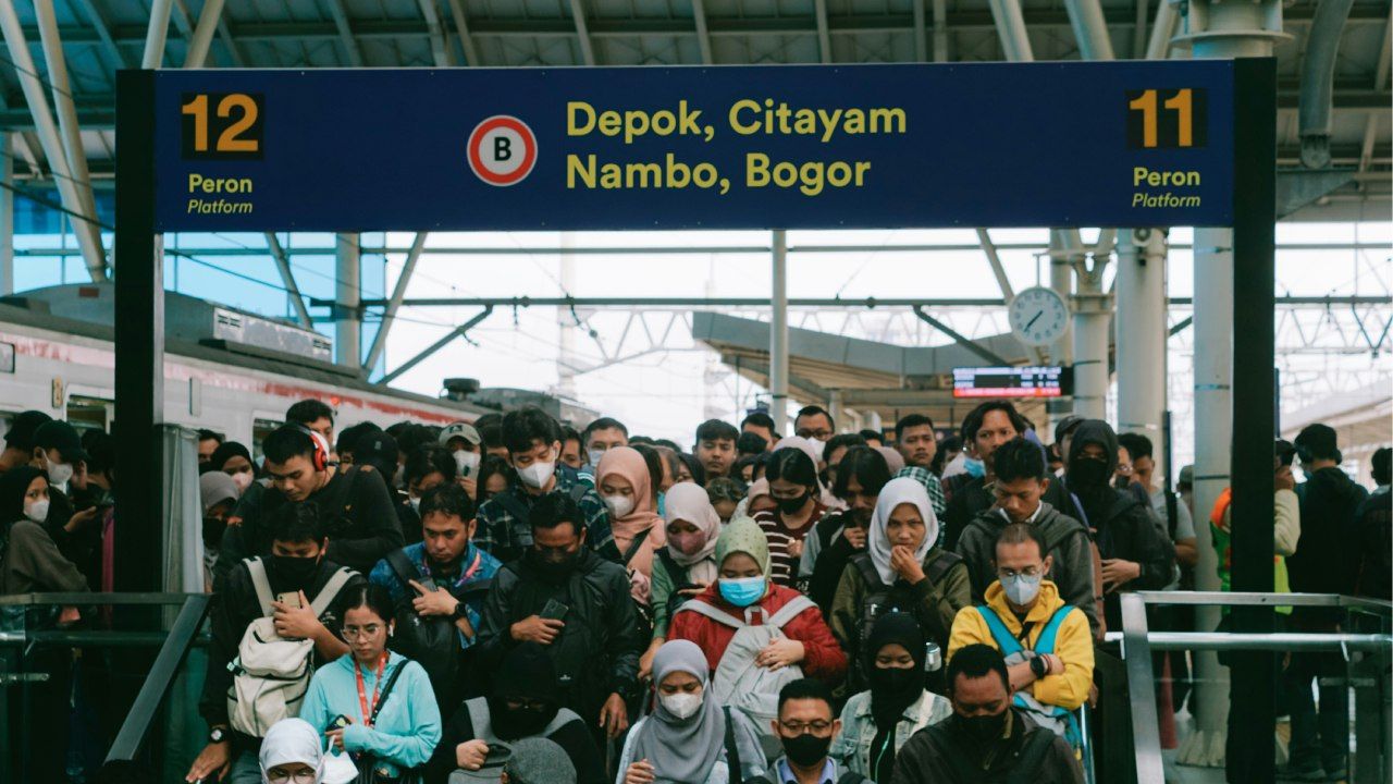 Stasiun Nambo: Info Rute, Jadwal Kereta, Fasilitas, dan Tarif Terbaru