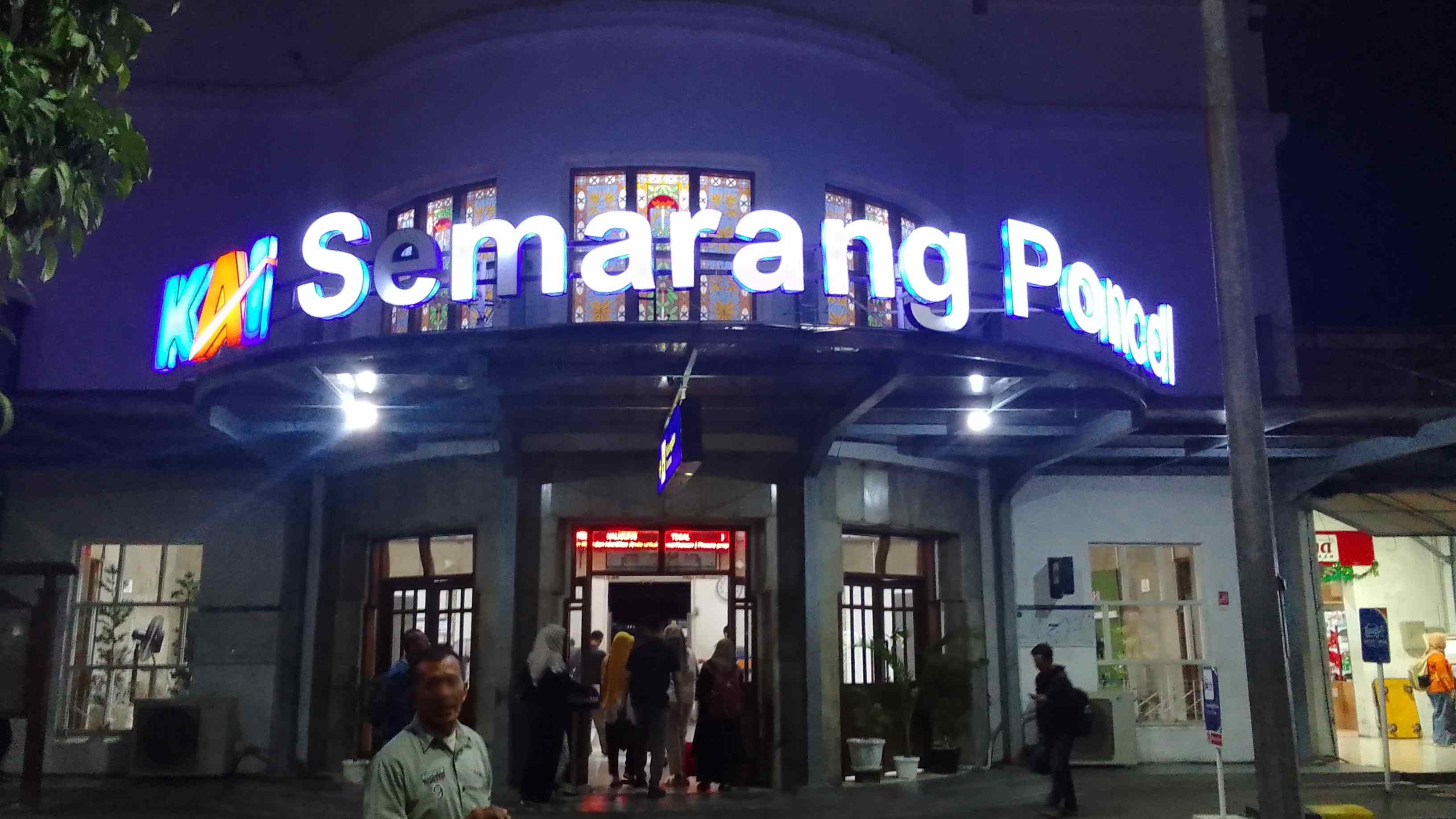 Stasiun Semarang Poncol: Stasiun Tua di Semarang Kota