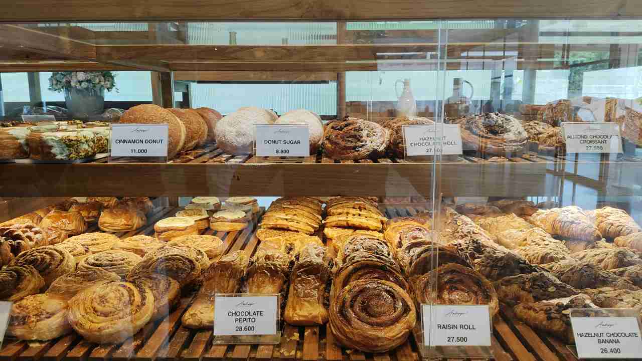 Ambrogio Patisserie: Toko Pastry Cantik di Kota Baru Parahyangan