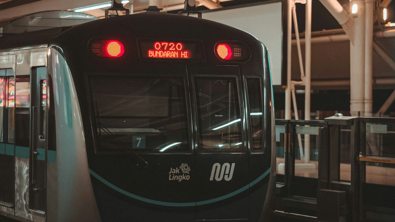 Stasiun MRT Bundaran HI: Rute, Jadwal Kereta, Fasilitas, dan Tarifnya
