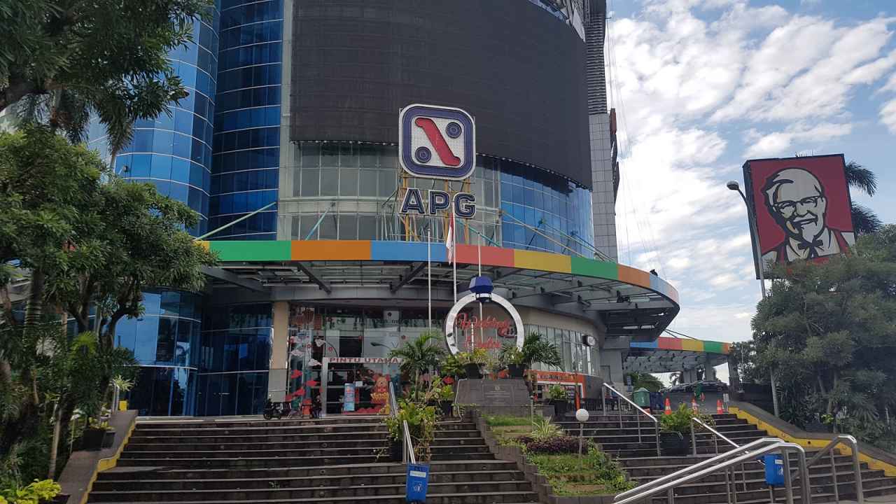 Seasons City Mall: Pusat Perbelanjaan Lengkap, Murah Meriah